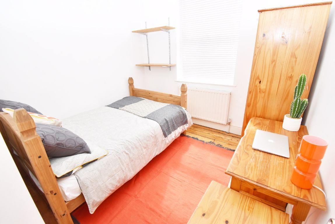 5 bed student house to rent on Whitby Road, Manchester, M14 6GH | StuRents