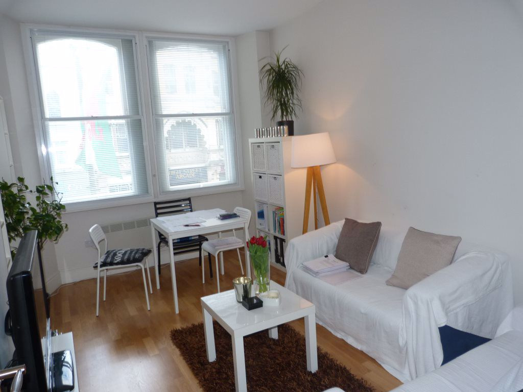 Student studio flat to rent on The High Street, Cardiff, CF10 1PT ...