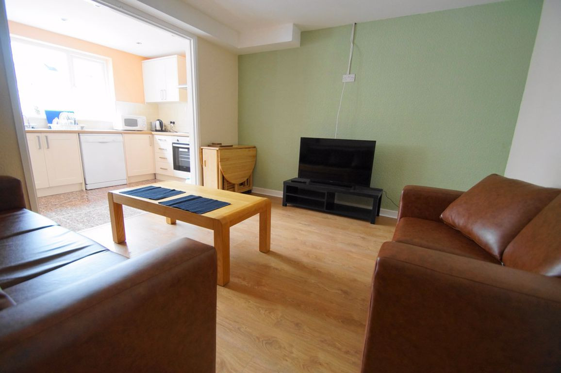 5 bed student house to rent on Flass Street, Durham, DH1 4BE | StuRents