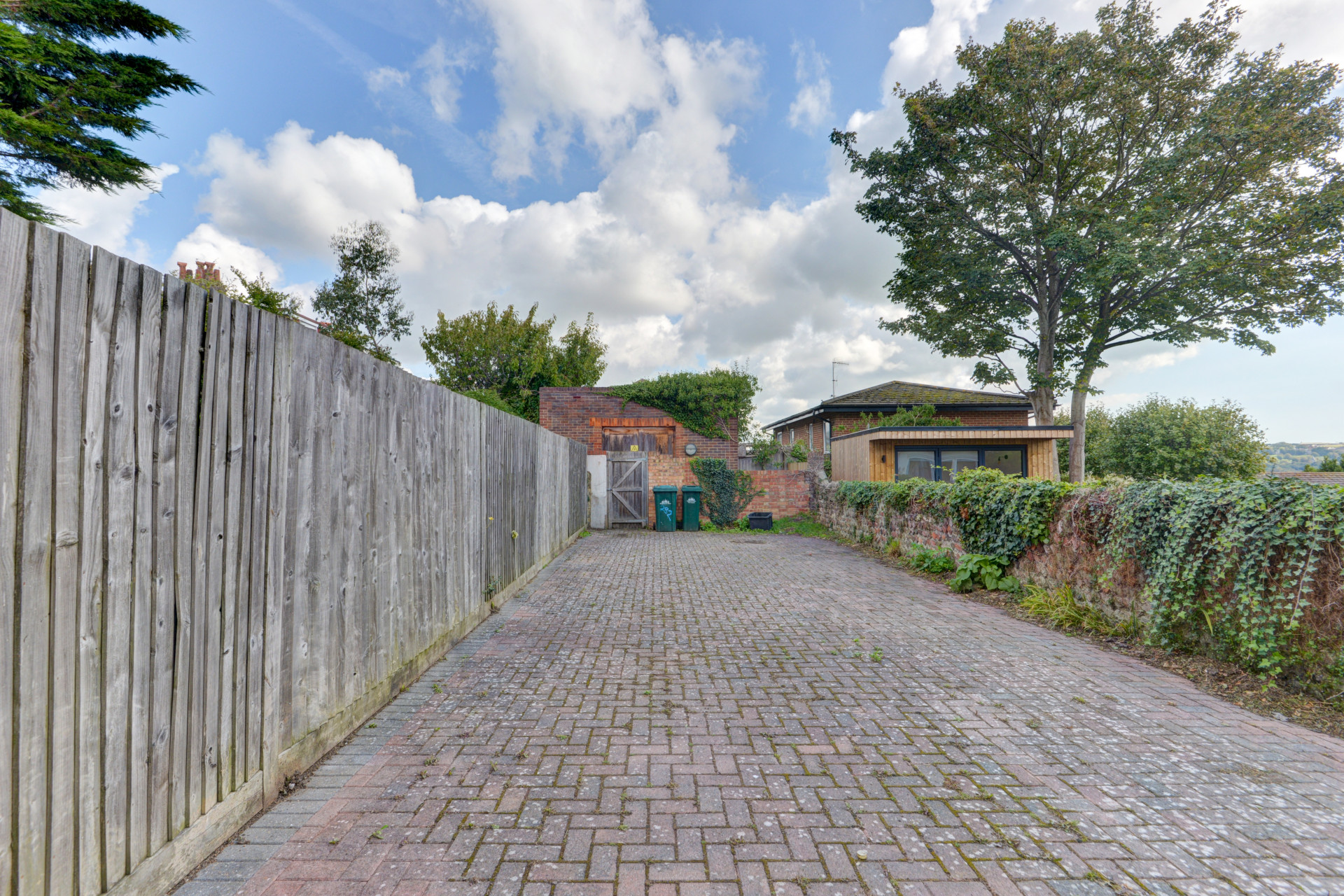 7 bed student house to rent on Ditchling Road, Brighton, BN1 6JF | StuRents