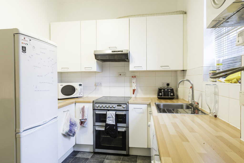 3 bed student house to rent on Robin Hood Street, Nottingham, NG3 1GF ...