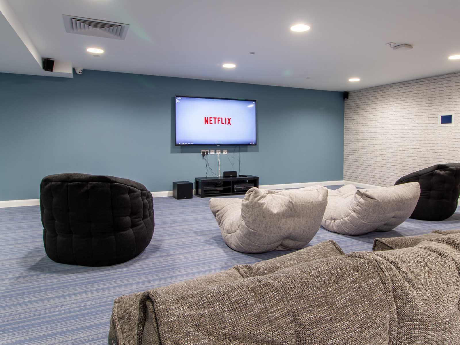 Penthouse En Suite student 1 bed flat to rent on Oxford Road ...