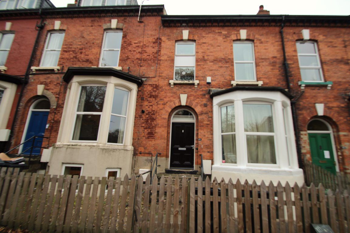 10 bed student house to rent on Victoria Road, Leeds, LS6 1DU | StuRents