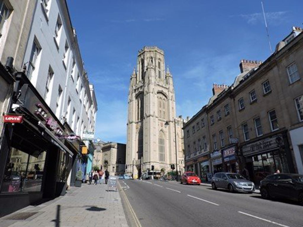 6 bed student house to rent on Denmark Street, Bristol, BS1 5DY | StuRents