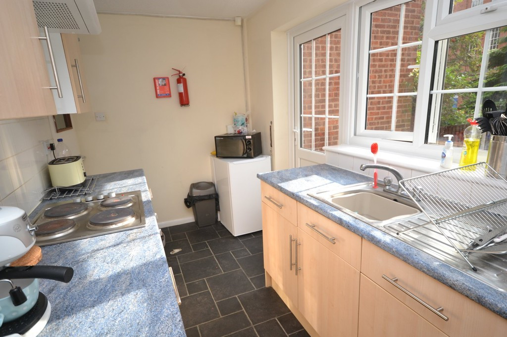 4 bed student house to rent on Bluecoat Close, Nottingham, NG1 4DP ...