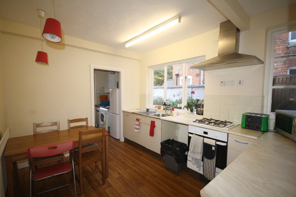 3 bed student house to rent on Briton Street, Leicester, LE3 0AA | StuRents