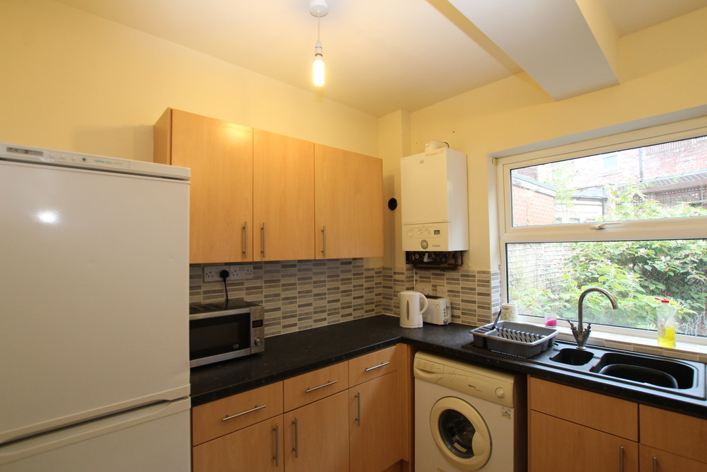 5 bed student house to rent on Hope Drive, Nottingham, NG7 1DL | StuRents