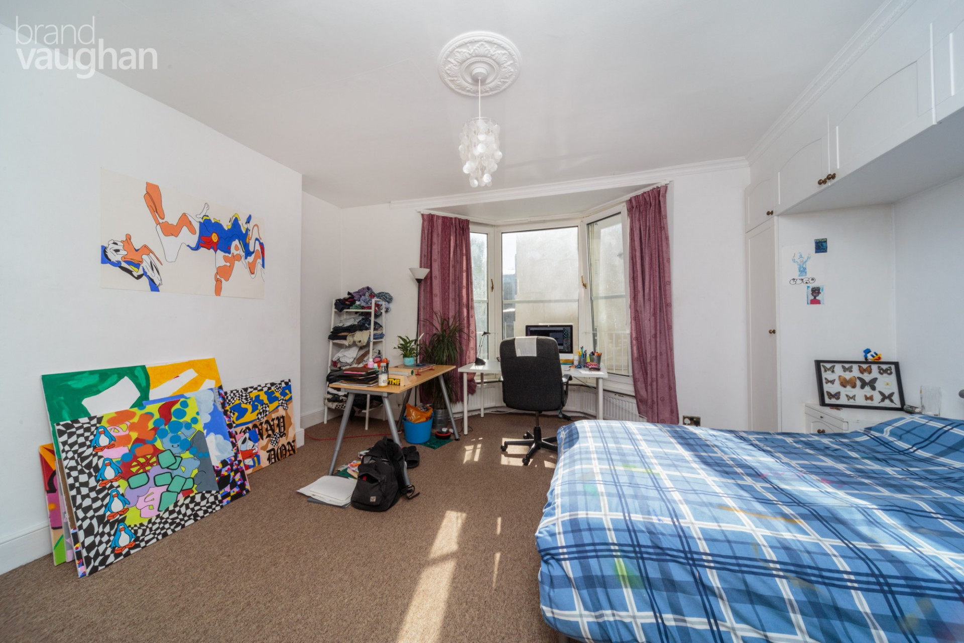 7 bed student house to rent on Russell Square, Brighton, BN1 2EE | StuRents