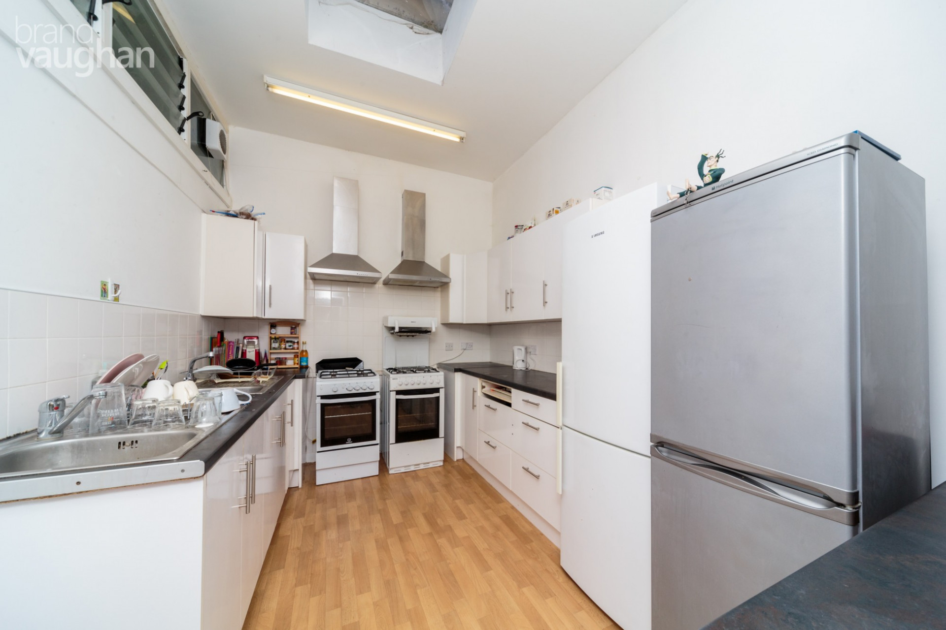 7 bed student house to rent on Russell Square, Brighton, BN1 2EE | StuRents