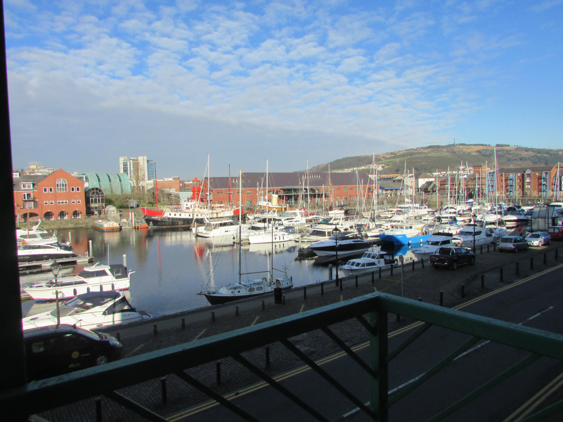 Student studio flat to rent on Trawler Road, Swansea, SA1 1XZ | StuRents