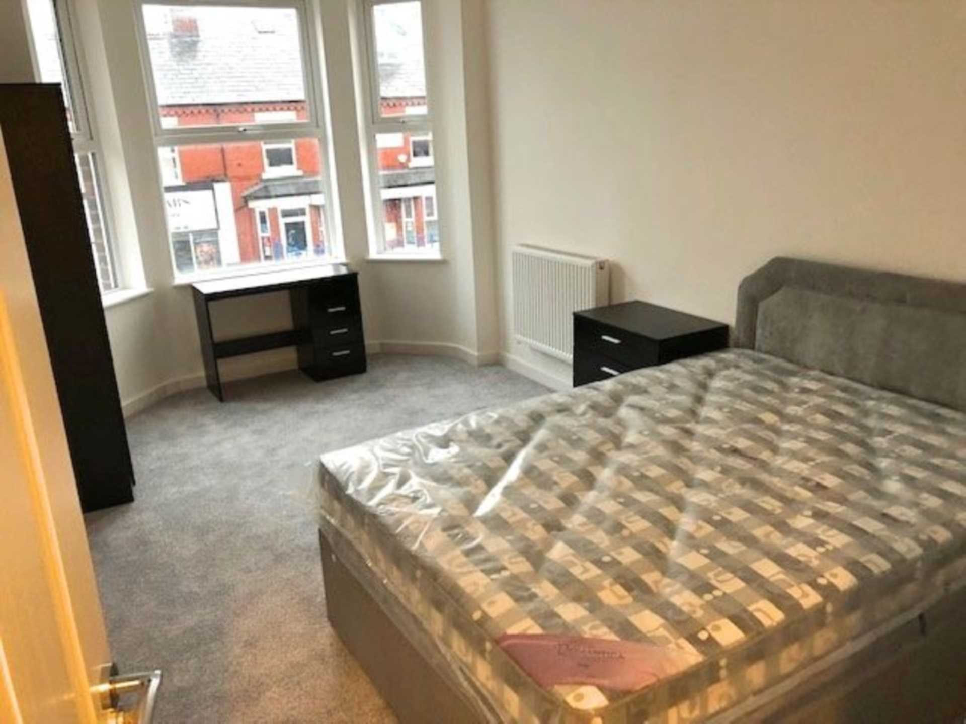 7 bed student house to rent on Langworthy Road, Salford, M6 5PP | StuRents