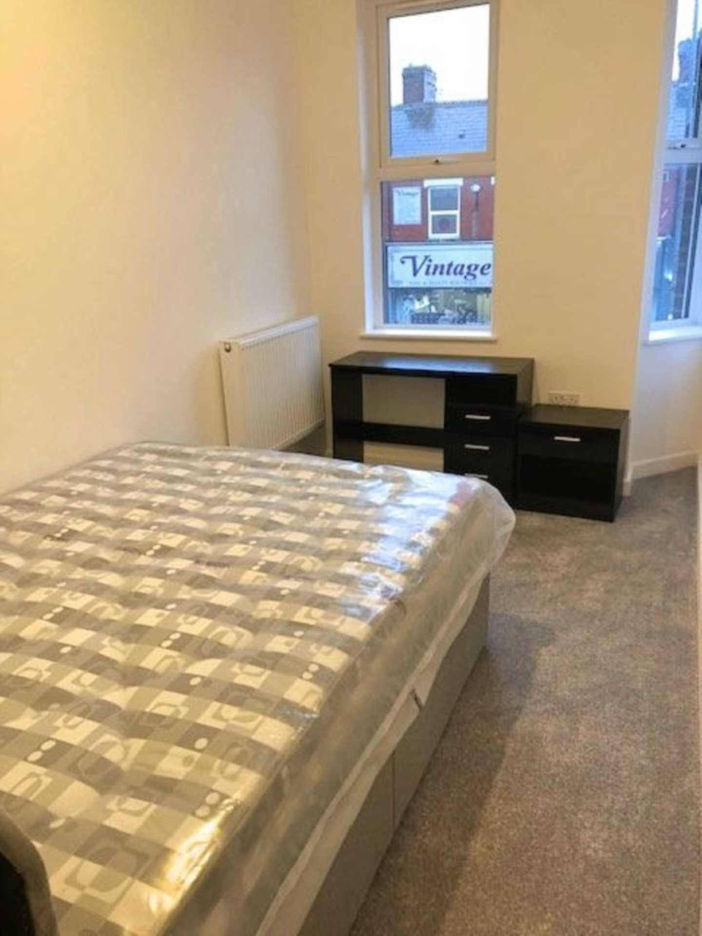 7 bed student house to rent on Langworthy Road, Salford, M6 5PP | StuRents