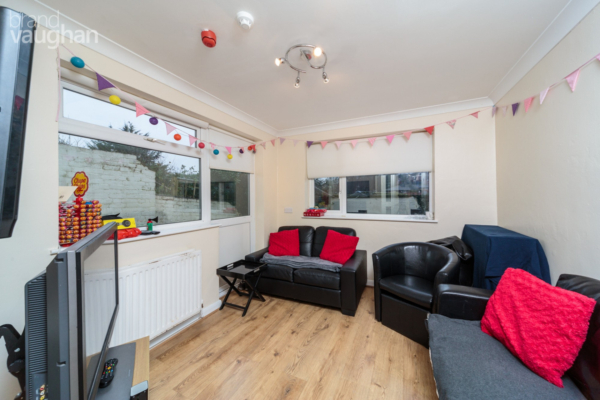 5 bed student house to rent on Riley Road, Brighton, BN2 4AG | StuRents