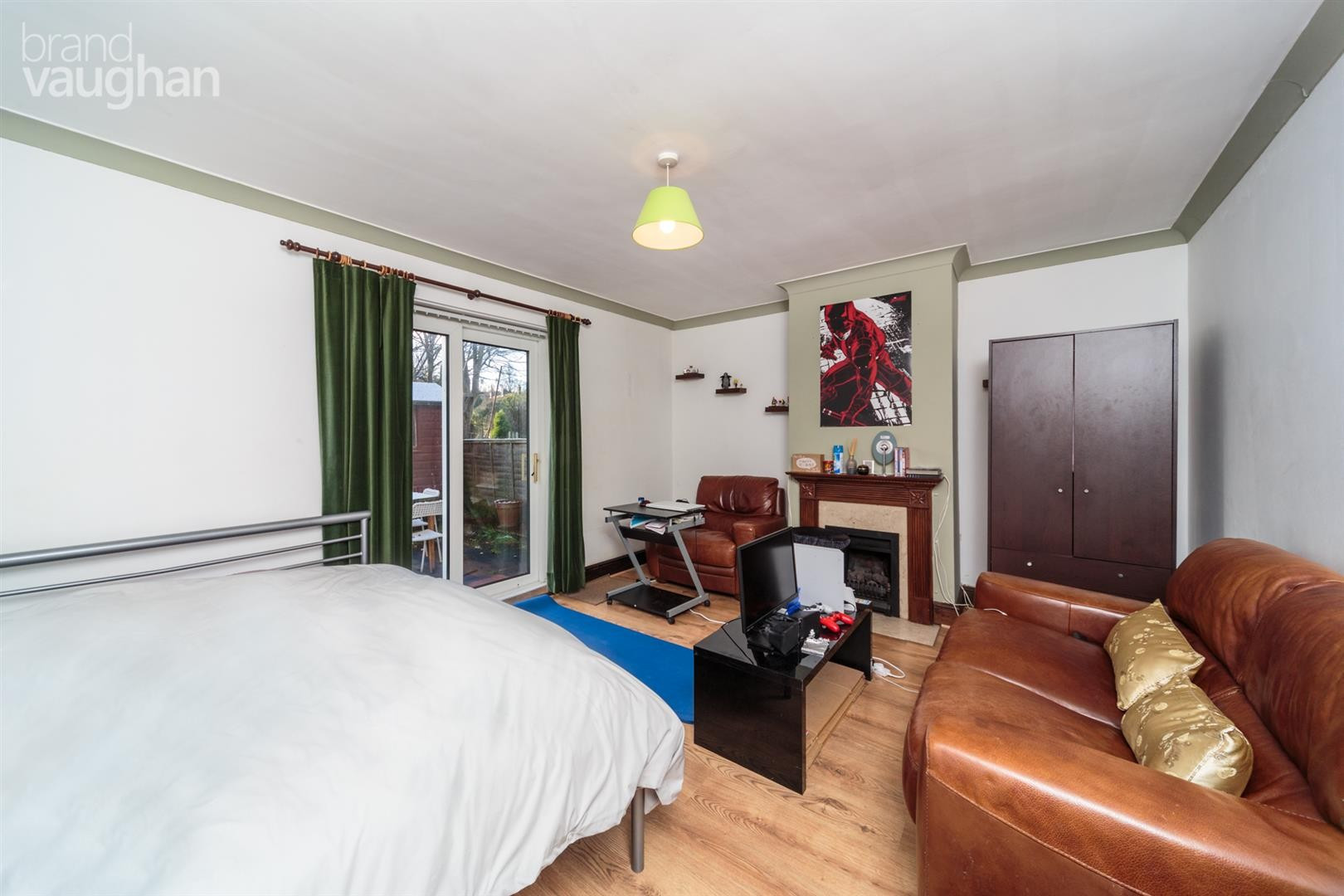 3 bed student house to rent on The Highway, Brighton, BN2 4GD | StuRents