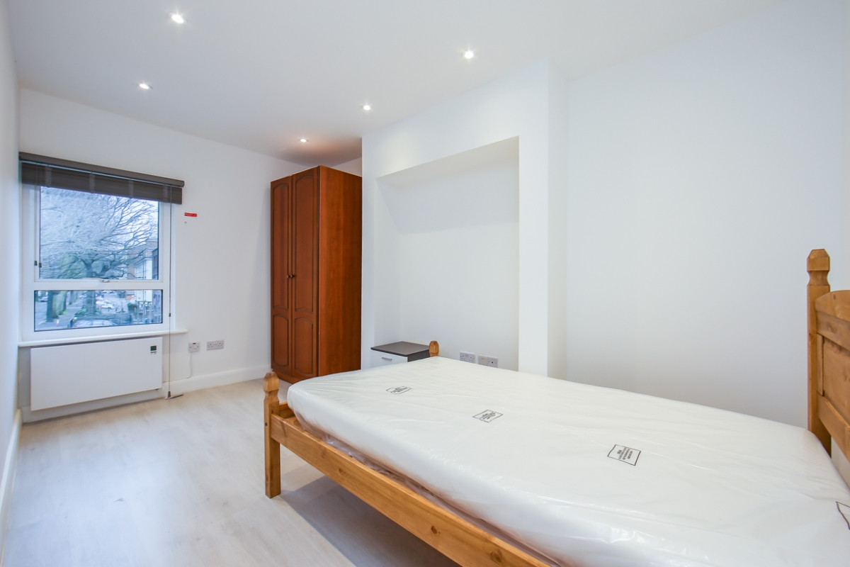 4 bed student house to rent on Crouch Hill, London, N4 4AP | StuRents