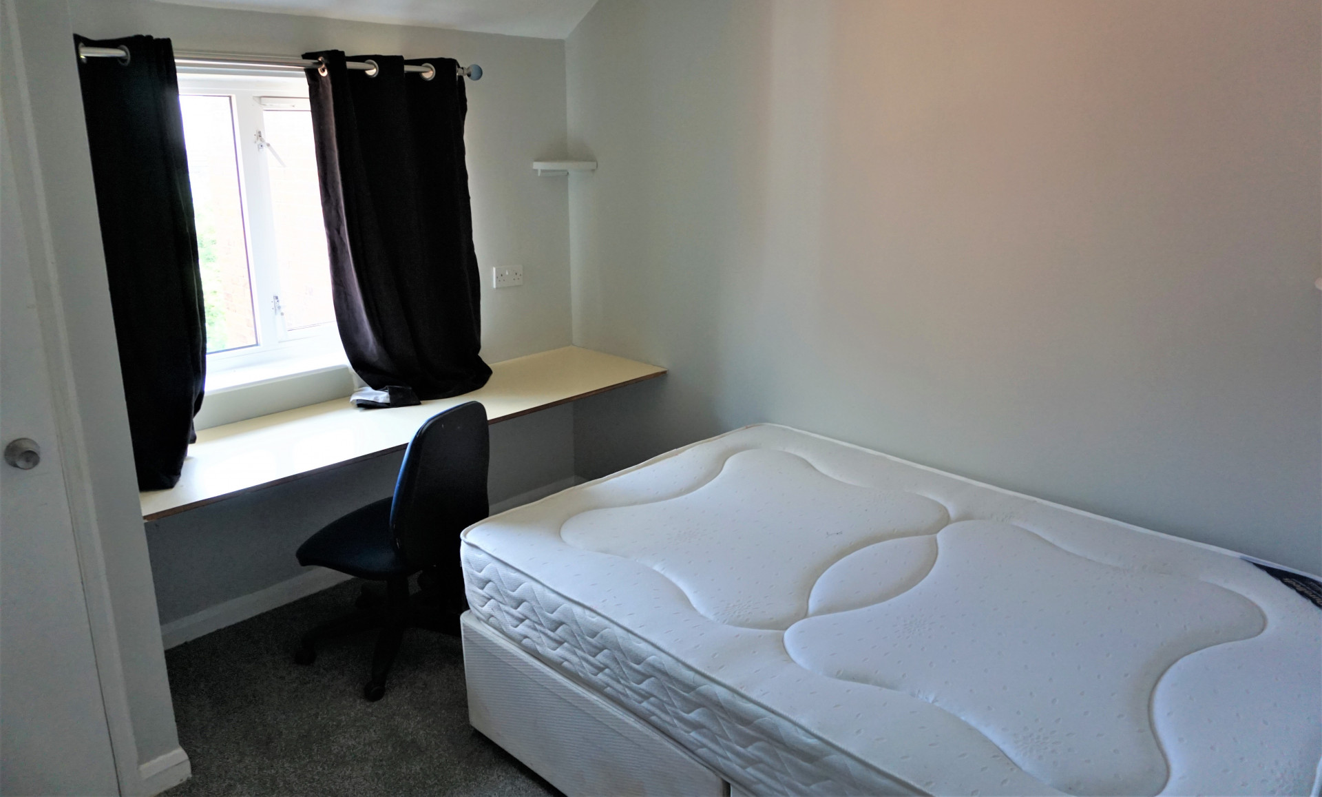 2 bed student house to rent on De Grey Street, Hull, HU5 2SA | StuRents