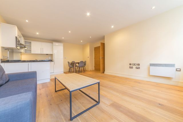 2 bed student house to rent on Romney House, London, SW1P 3DS | StuRents