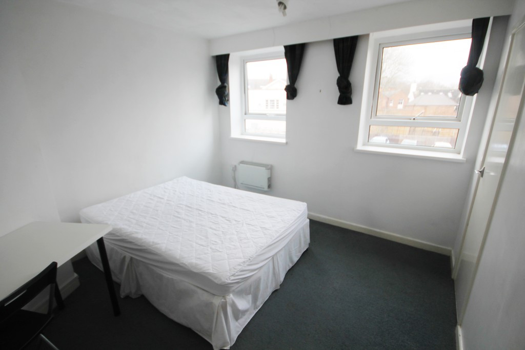 3 bed student house to rent on London Road, Leicester, LE2 1ZF | StuRents