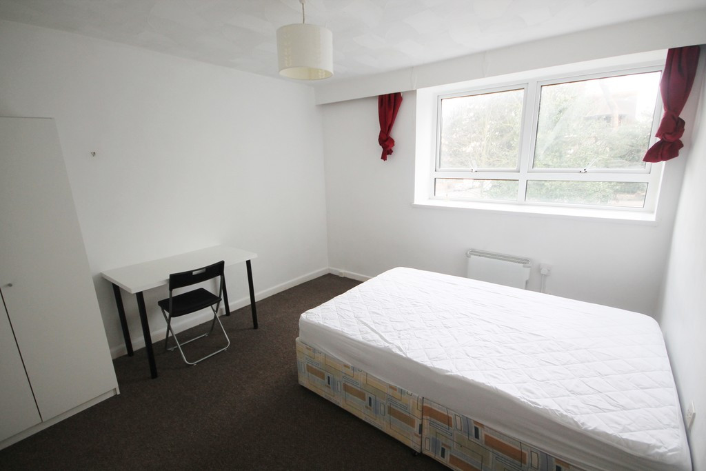3 bed student house to rent on London Road, Leicester, LE2 1ZF | StuRents