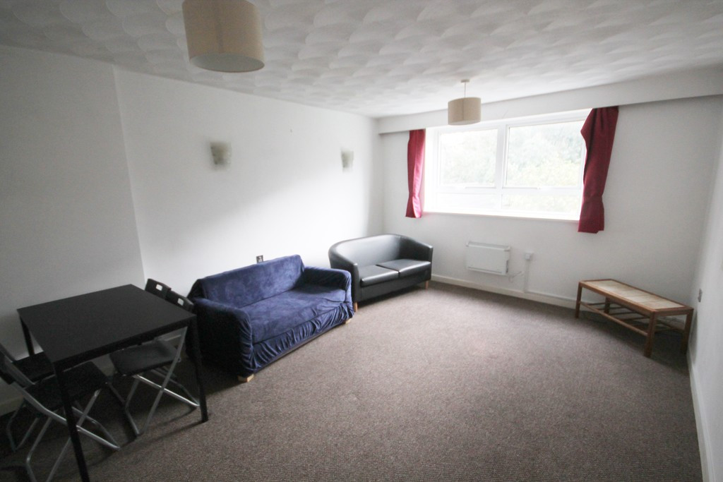 3 bed student house to rent on London Road, Leicester, LE2 1ZF | StuRents