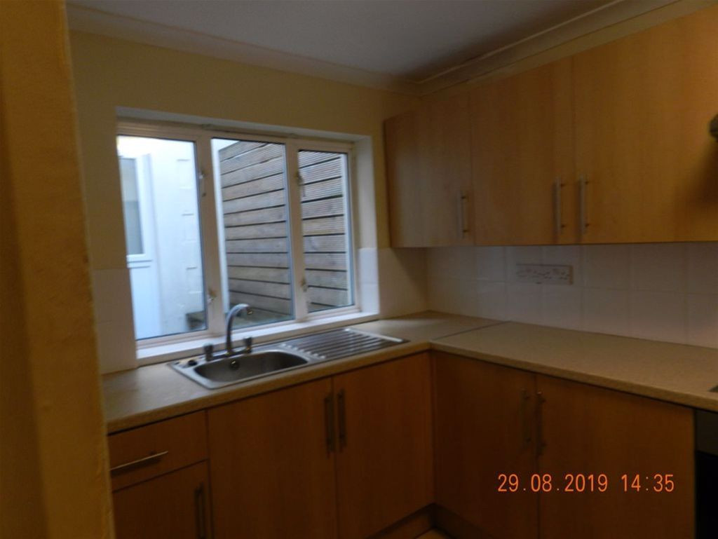 7 bed student house to rent on Gordon Road, Cardiff, CF24 3AL | StuRents