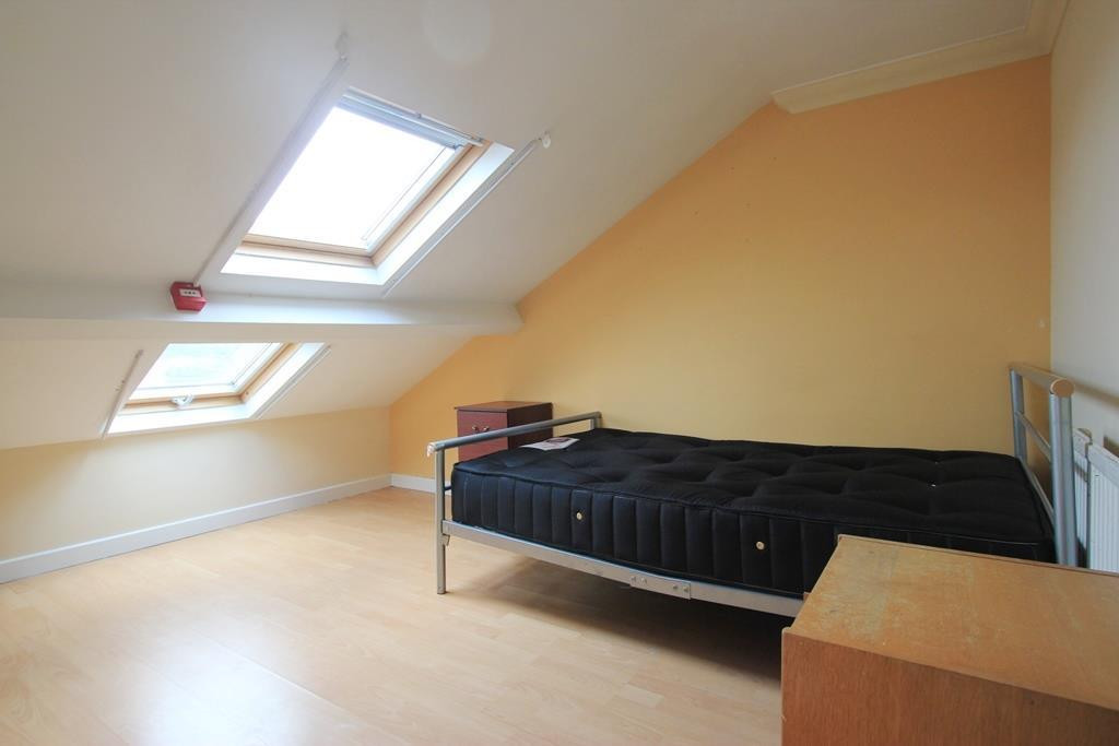 7 bed student house to rent on Woodville Road, Cardiff, CF24 4DW | StuRents
