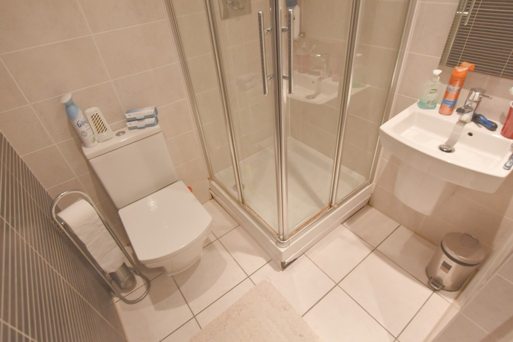 2 bed student house to rent on The Axis, Nottingham, NG1 5FW | StuRents