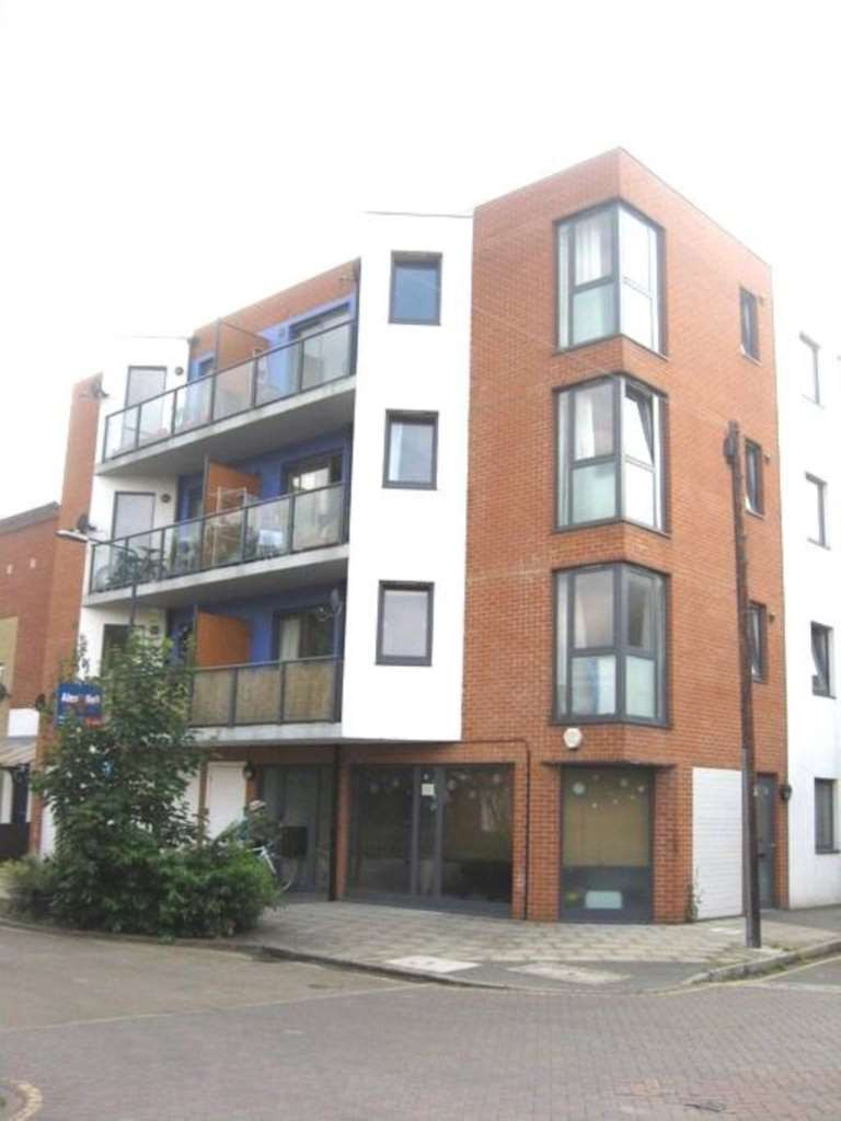 2 bed student house to rent on Watergate Street, London, SE8 3JG | StuRents