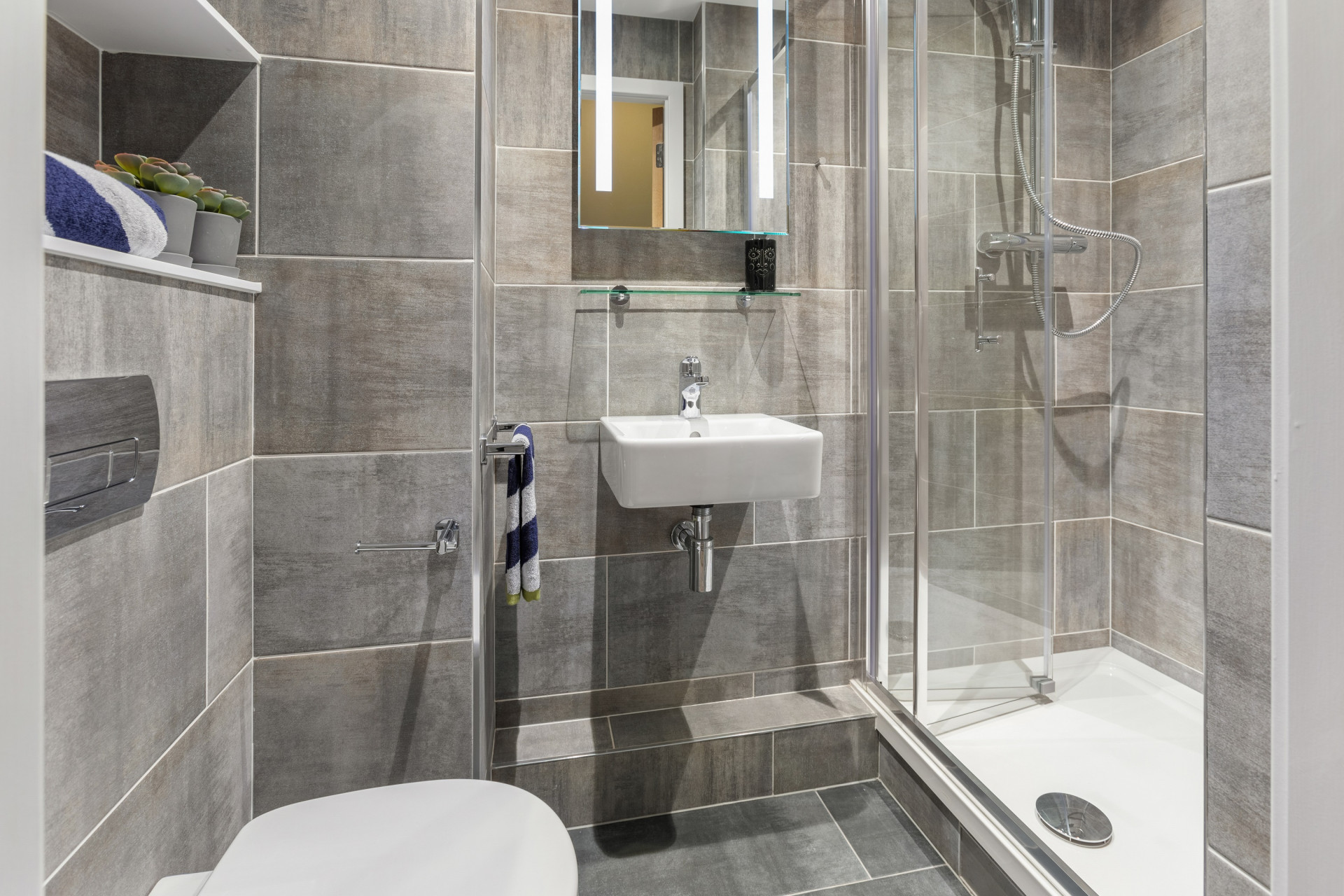 Classic Ensuite for Two - Ground Floor student 7 bed flat to rent on ...