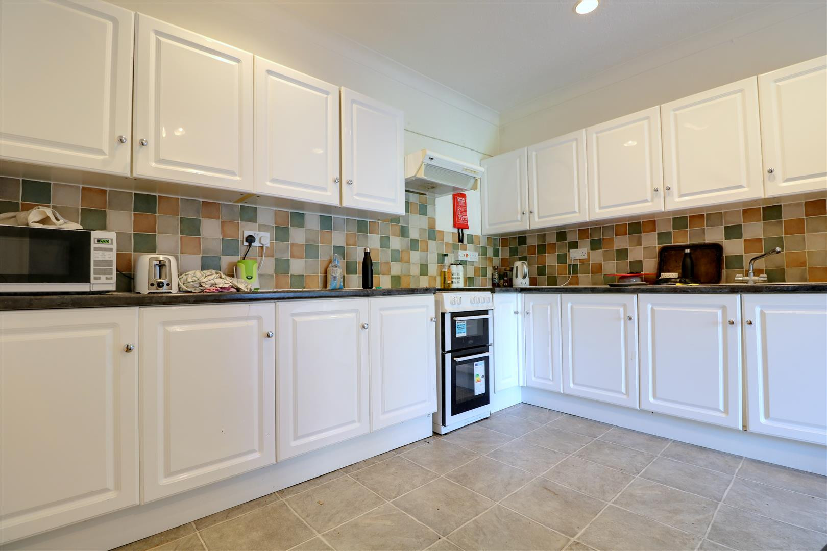 6 bed student house to rent on Riley Road, Brighton, BN2 4AG | StuRents