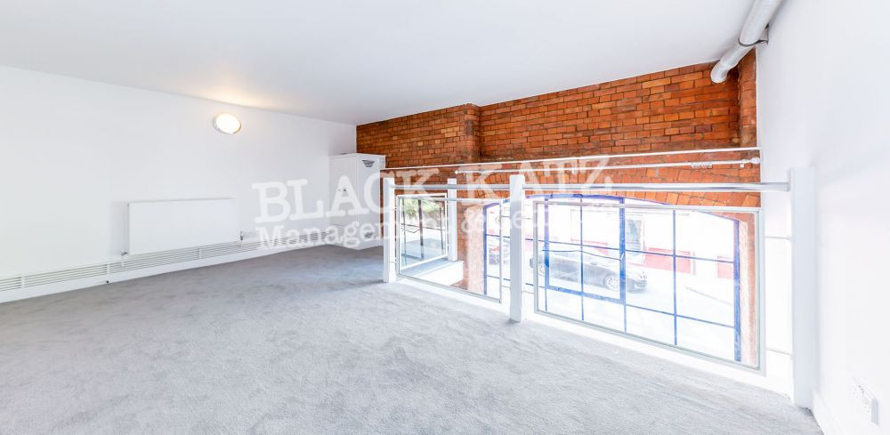 Student studio flat to rent on Dove Road, London, N1 3GB | StuRents