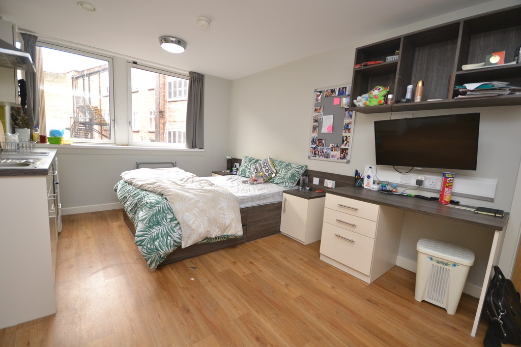 Student studio flat to rent on Hounds Gate, Nottingham, NG1 6BB | StuRents