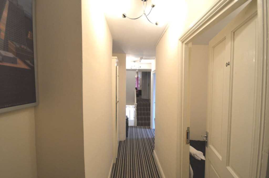 6 bed accommodation in London - Clova Road - StuRents