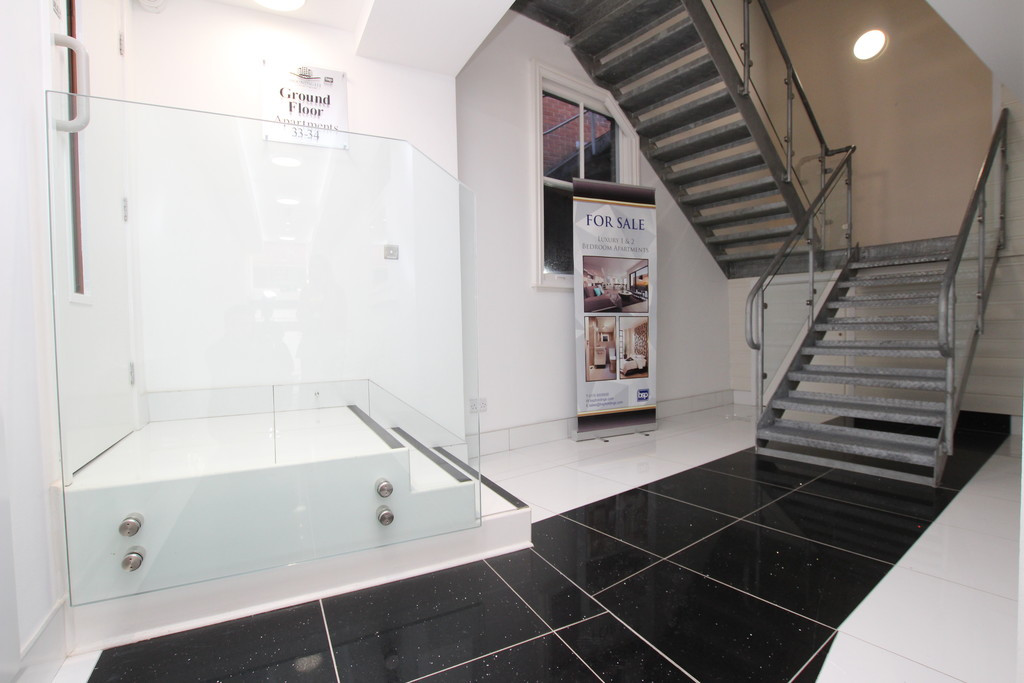 2 bed student house to rent on Hounds Gate Court, Nottingham, NG1 7AB ...