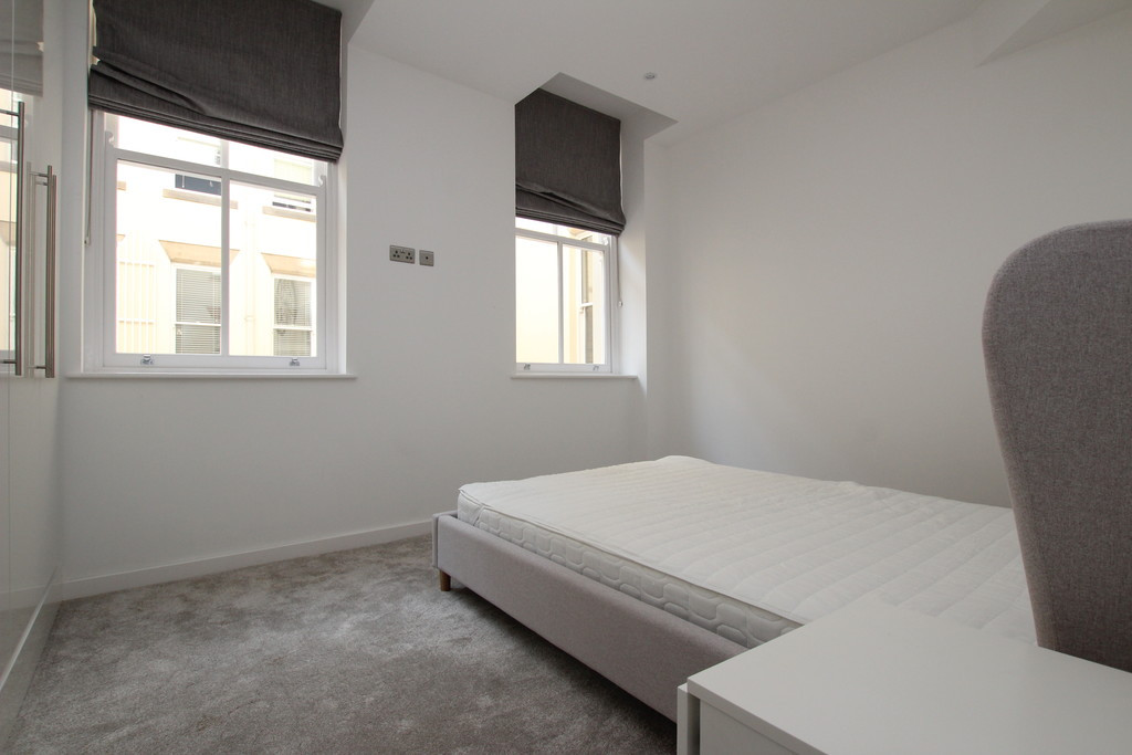 2 bed student house to rent on Hounds Gate Court, Nottingham, NG1 7AB ...