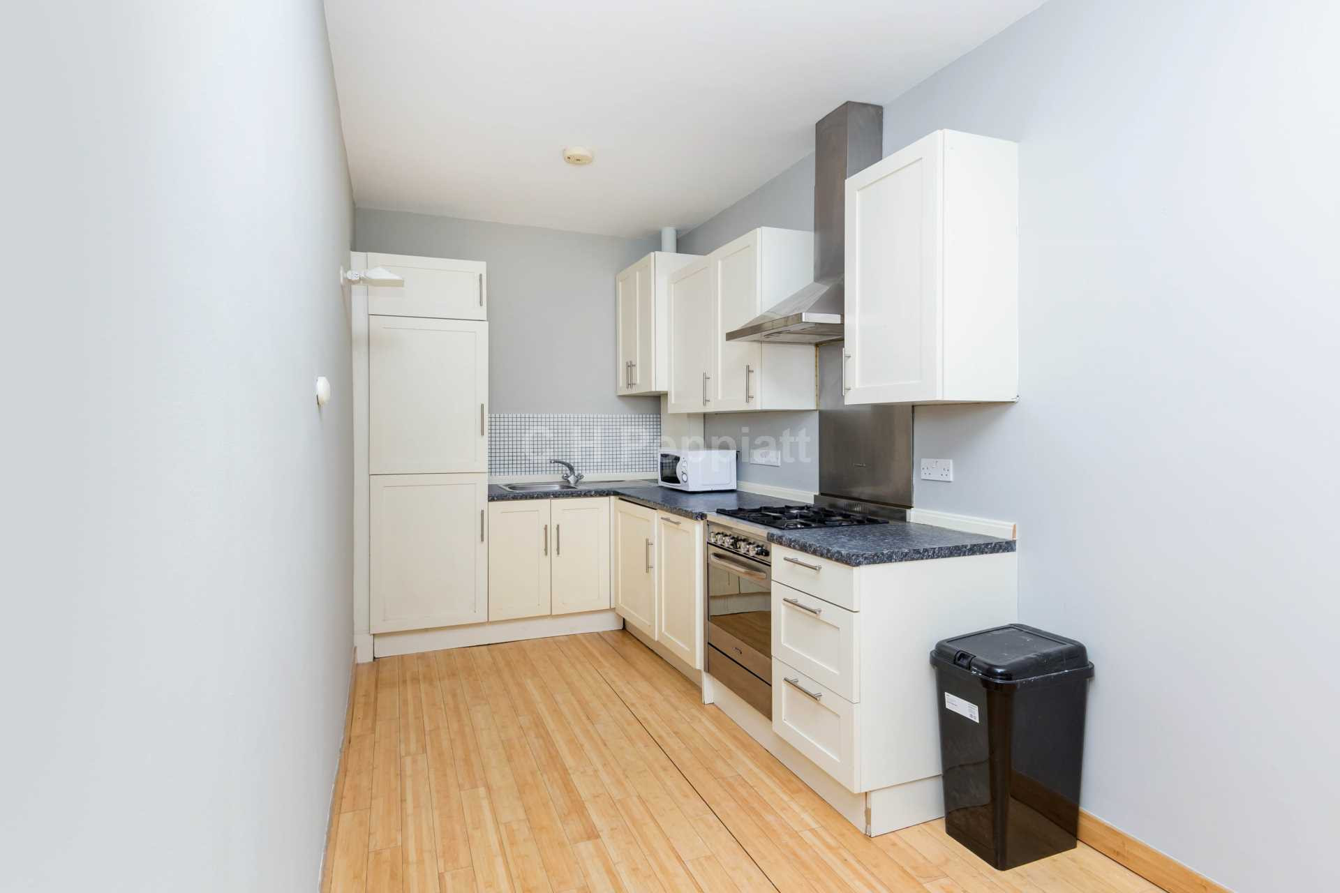 3 bed student house to rent on Hanley Road, London, N4 3DU | StuRents