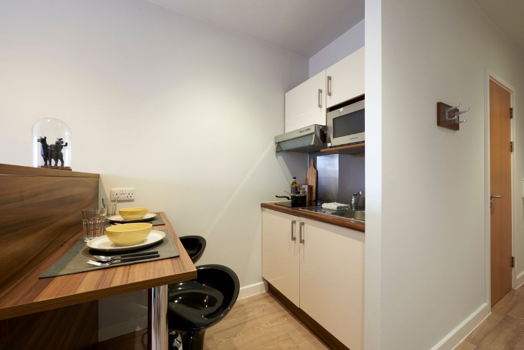 Studio accommodation in Reading - Deluxe Studio, Greyfriars Road - StuRents