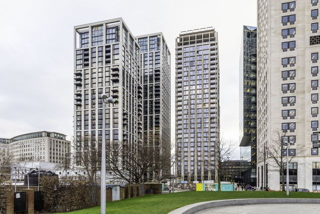 Student studio flat to rent on 30 Casson Square, London, SE1 7GY | StuRents