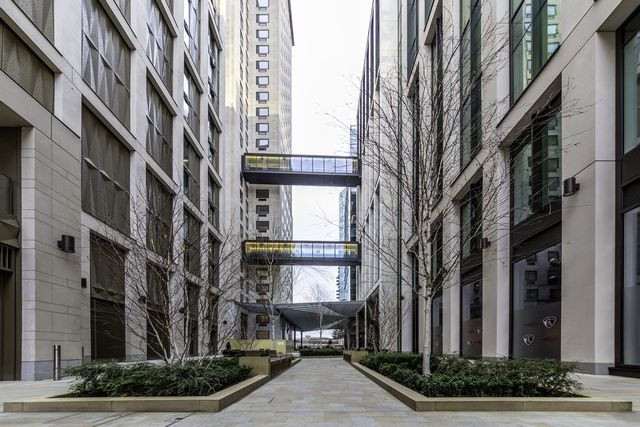 Student studio flat to rent on 30 Casson Square, London, SE1 7GY | StuRents