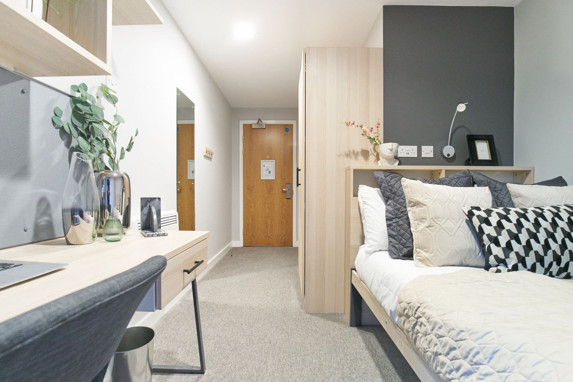 Standard Ensuite student 1 bed flat to rent on Huntingdon Street ...