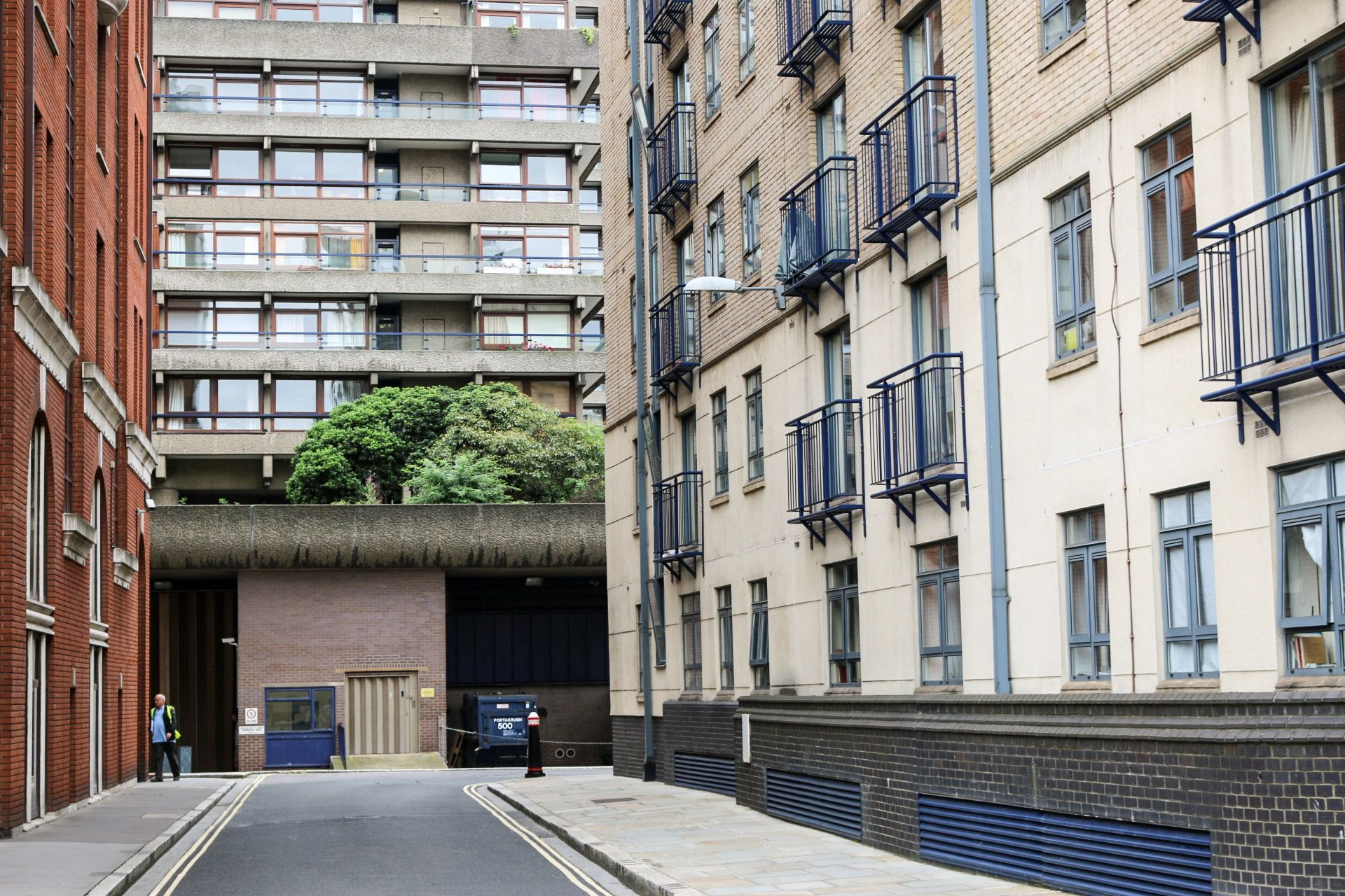 1 bed student house to rent on ROOM A, Flat 3, 6-9 BRIDGEWATER SQUARE ...