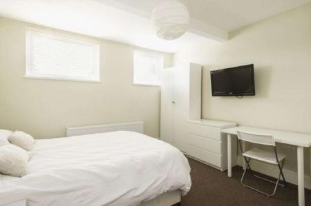 5 bed student house to rent on HOPE DRIVE, Nottingham, NG7 1DL | StuRents