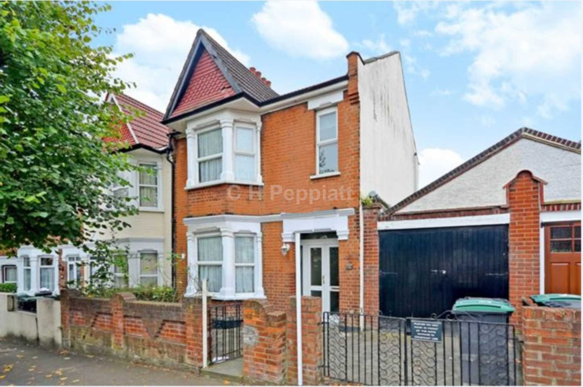 4 bed student house to rent on Dunbar Road, London, N22 5BG | StuRents