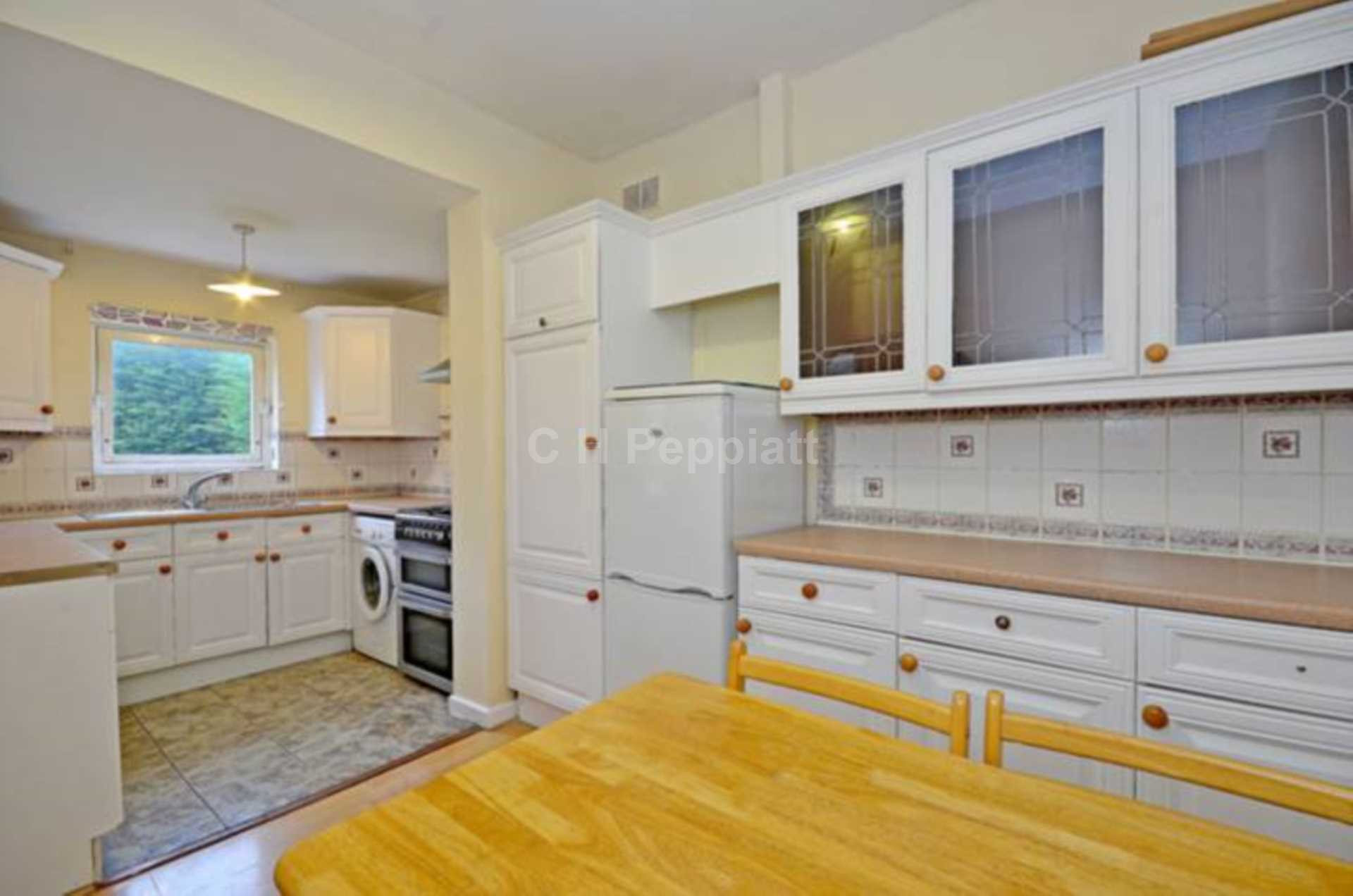 4 bed student house to rent on Dunbar Road, London, N22 5BG | StuRents