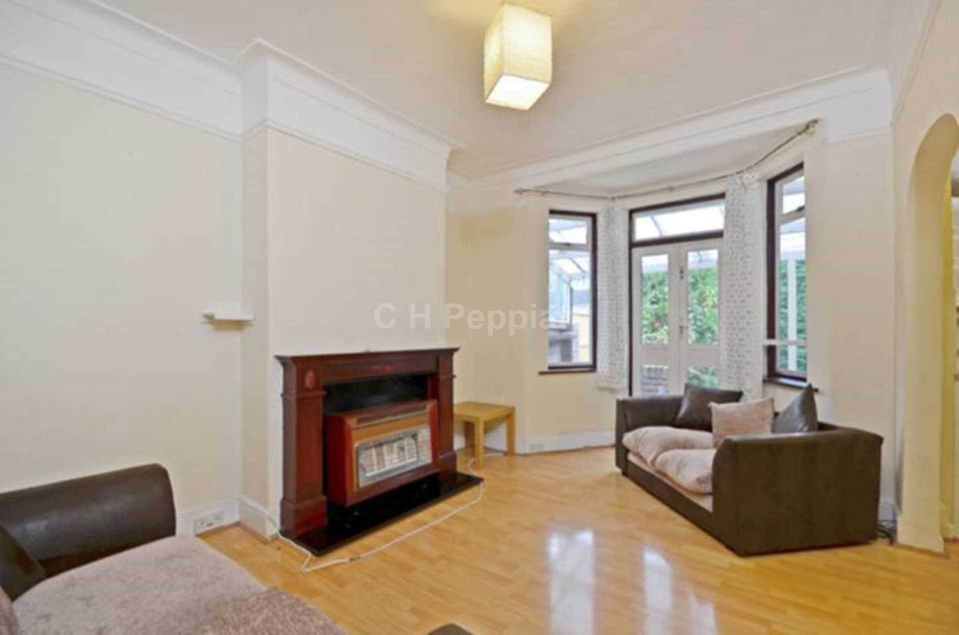 4 bed student house to rent on Dunbar Road, London, N22 5BG | StuRents