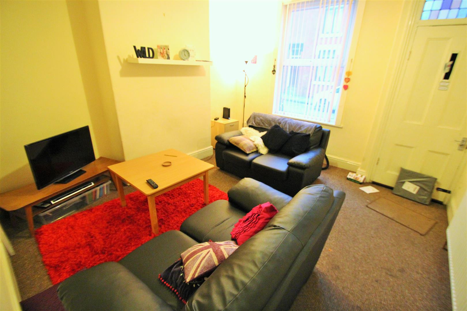 4 bed student house to rent on Welton Place, Leeds, LS6 1EW | StuRents