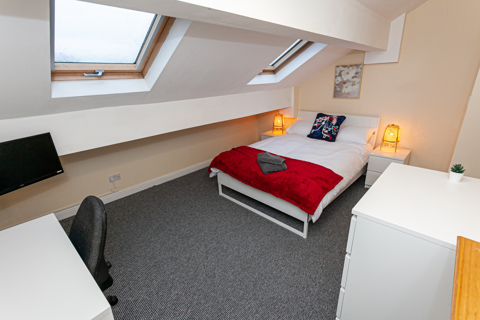 7 bed student house to rent on Whitby Road, Manchester, M14 6QH | StuRents