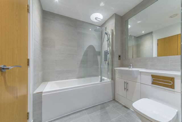 Student studio flat to rent on Oculus House, London, IG11 8SR | StuRents