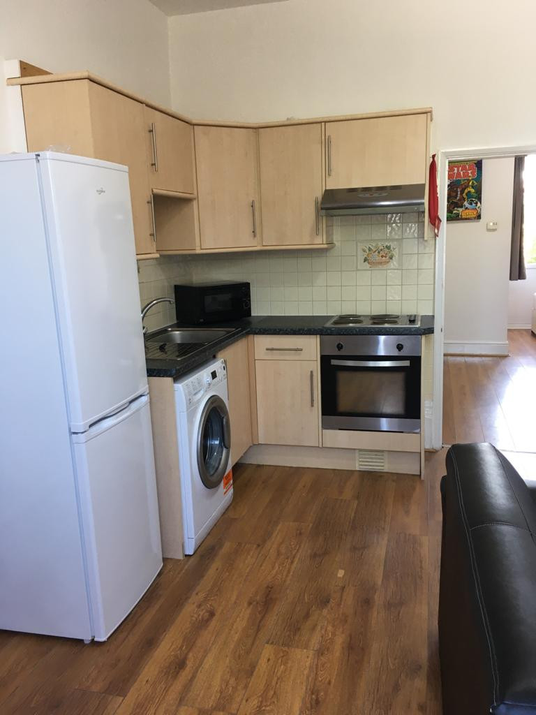 1 bed student house to rent on Ash Grove, Hull, HU5 1LT | StuRents