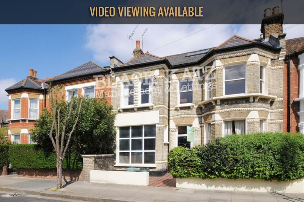 4 bed student house to rent on Roxwell Road, London, W12 9QF | StuRents